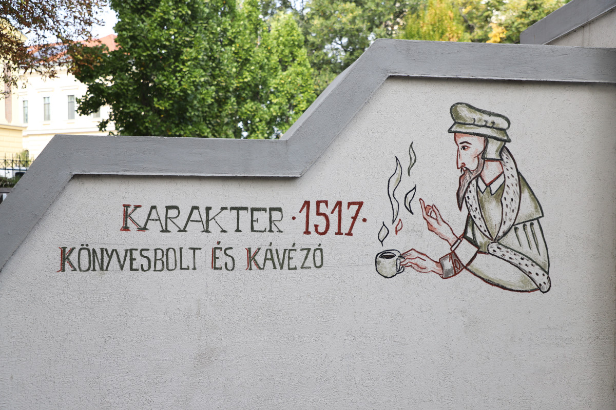 Karakter 1517 Bookstore and Café is ten years old - DEBRECEN4U